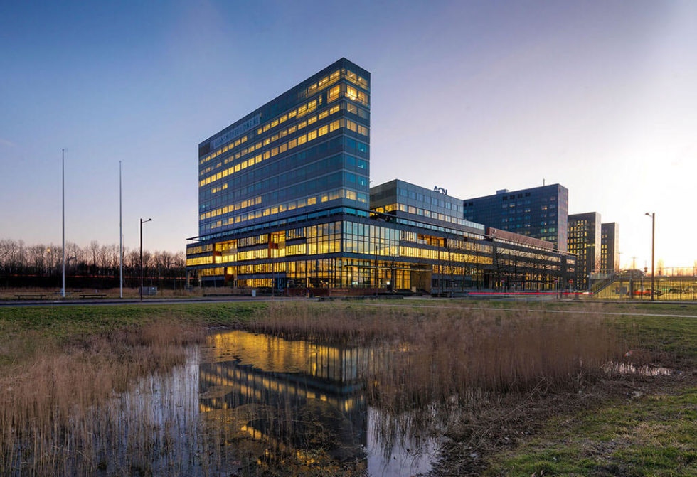 Knab rents in Adam Smith Building